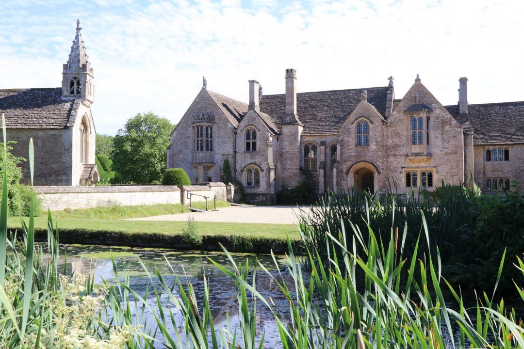 Great Chalfield Manor, Wiltshire - La terre est un jardin